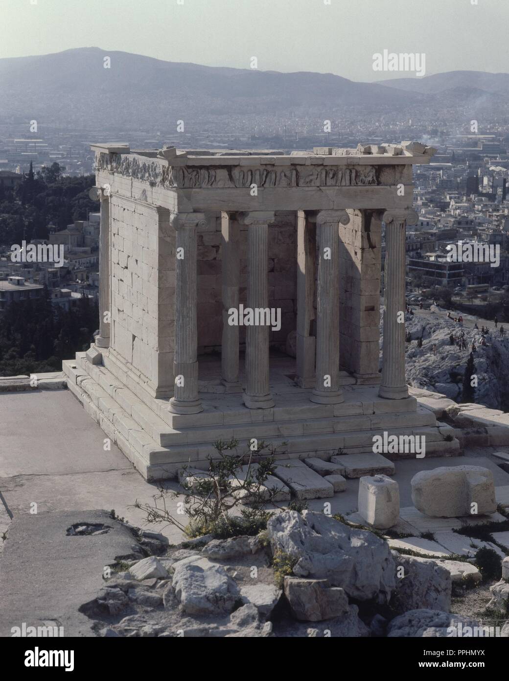 TEMPLO DE ATENEA NIKE - 420 AC. Posizione: l'Acropoli. Atene. La Grecia ...