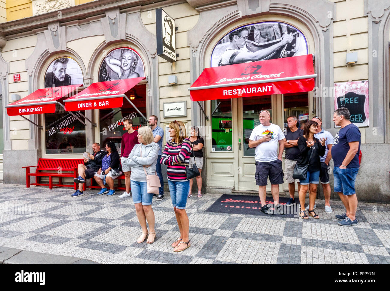 Dlouha prague immagini e fotografie stock ad alta risoluzione - Alamy