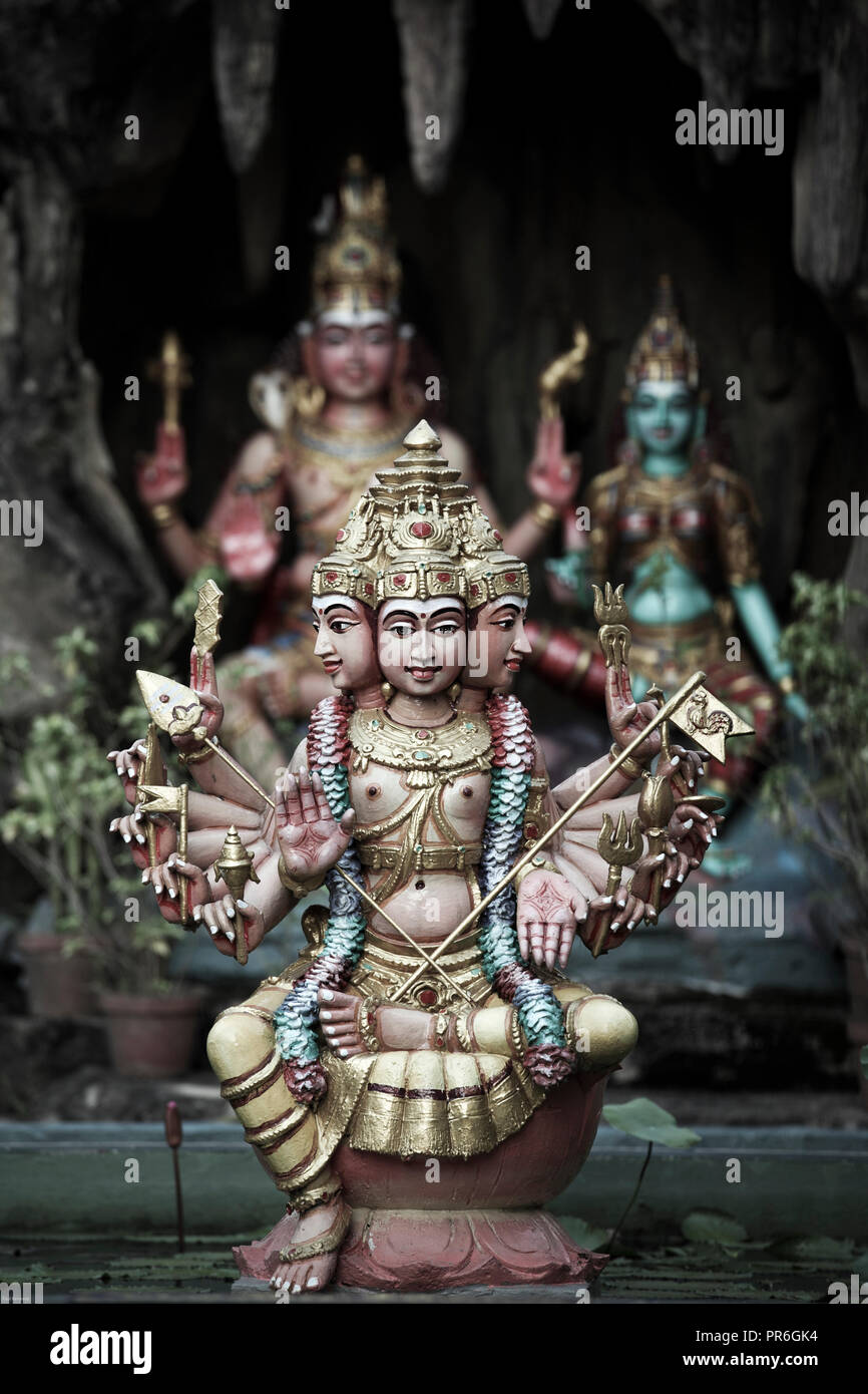 Shiva trimurti immagini e fotografie stock ad alta risoluzione - Alamy