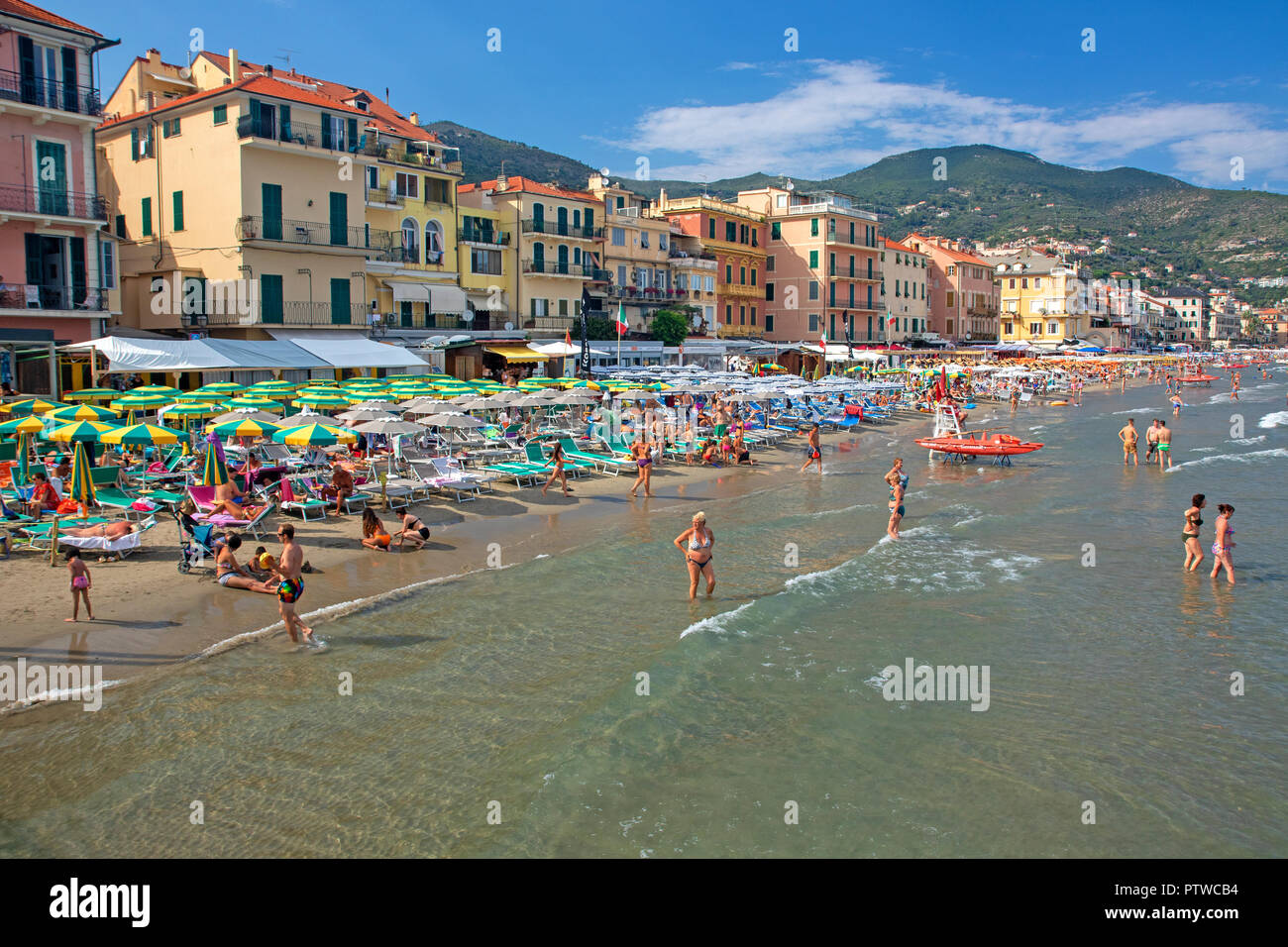 Beach alassio italian riviera immagini e fotografie stock ad alta ...