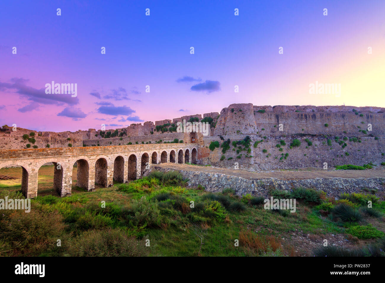 Castello di methoni greco peloponneso immagini e fotografie stock ad ...