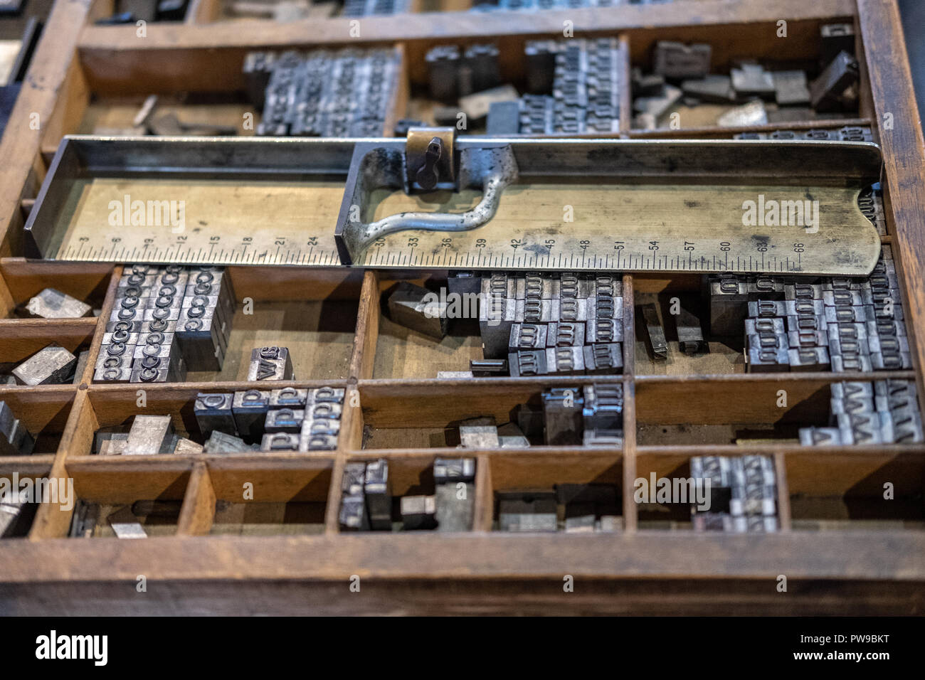 Stampa tipografica a caratteri mobili immagini e fotografie stock ad alta risoluzione - Alamy