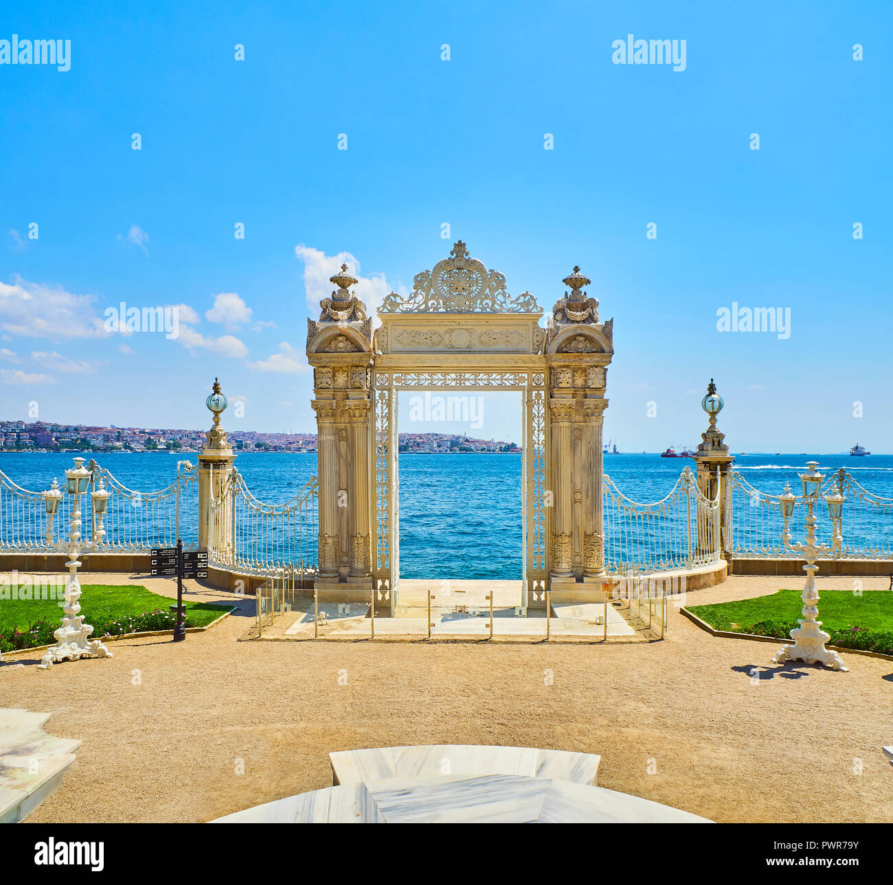 Porta del bosforo immagini e fotografie stock ad alta risoluzione - Alamy