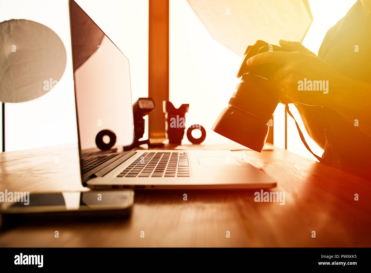 Software di studio fotografico immagini e fotografie stock ad alta ...