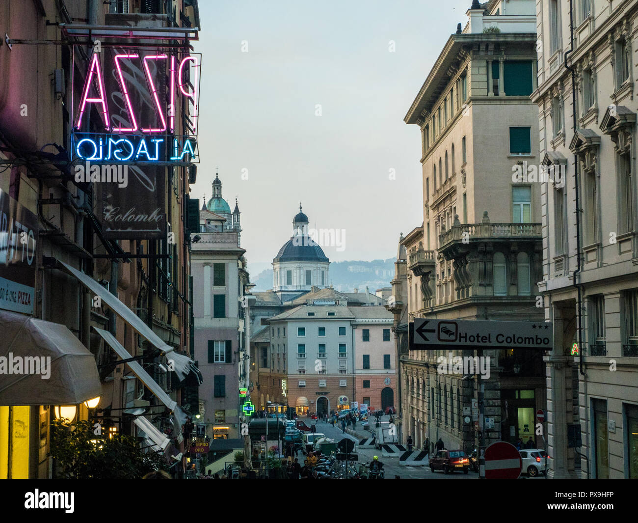 Genova cafe immagini e fotografie stock ad alta risoluzione - Alamy