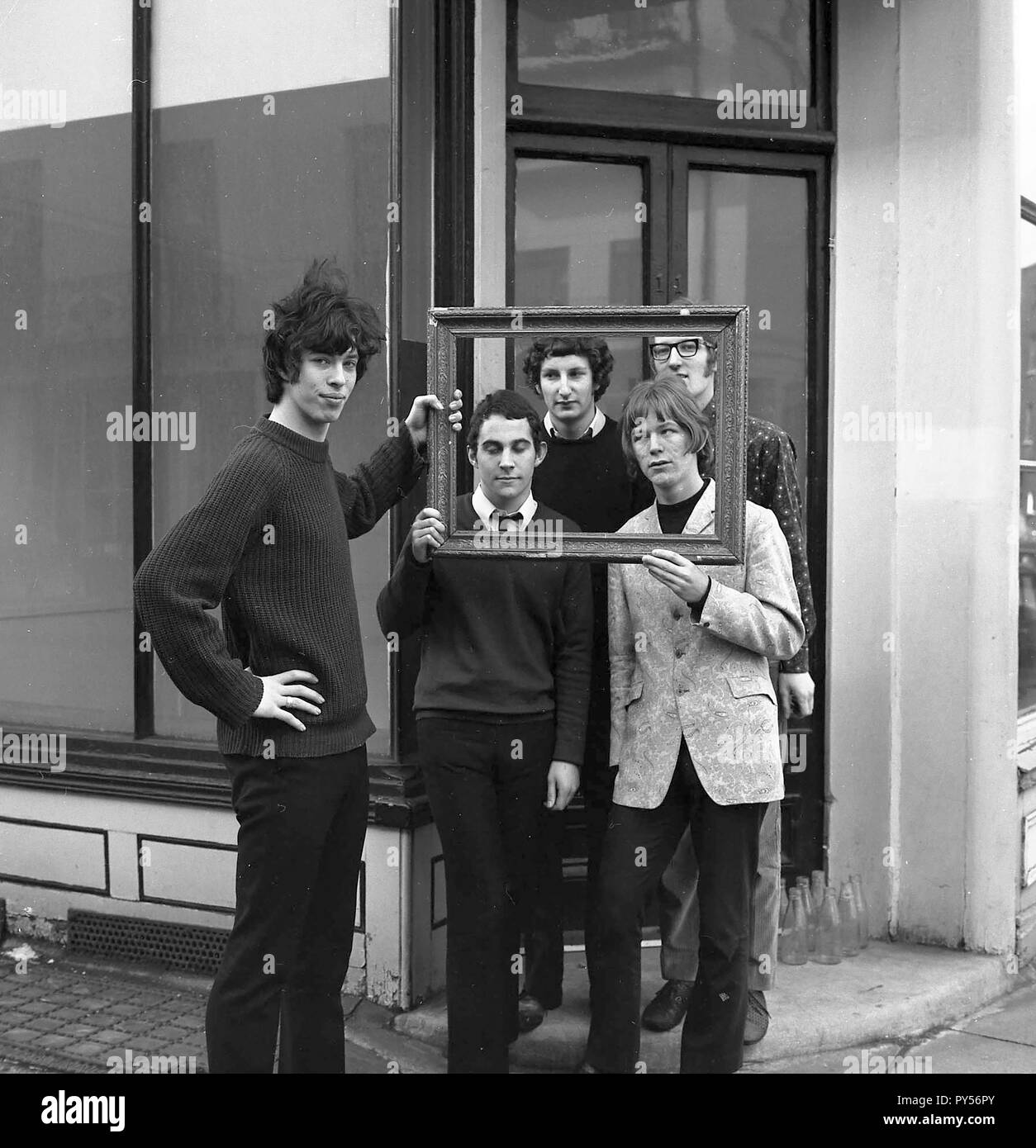 Barney barnfield immagini e fotografie stock ad alta risoluzione - Alamy