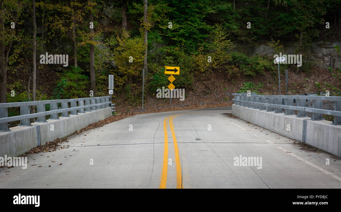 Cartello stradale freccia immagini e fotografie stock ad alta ...