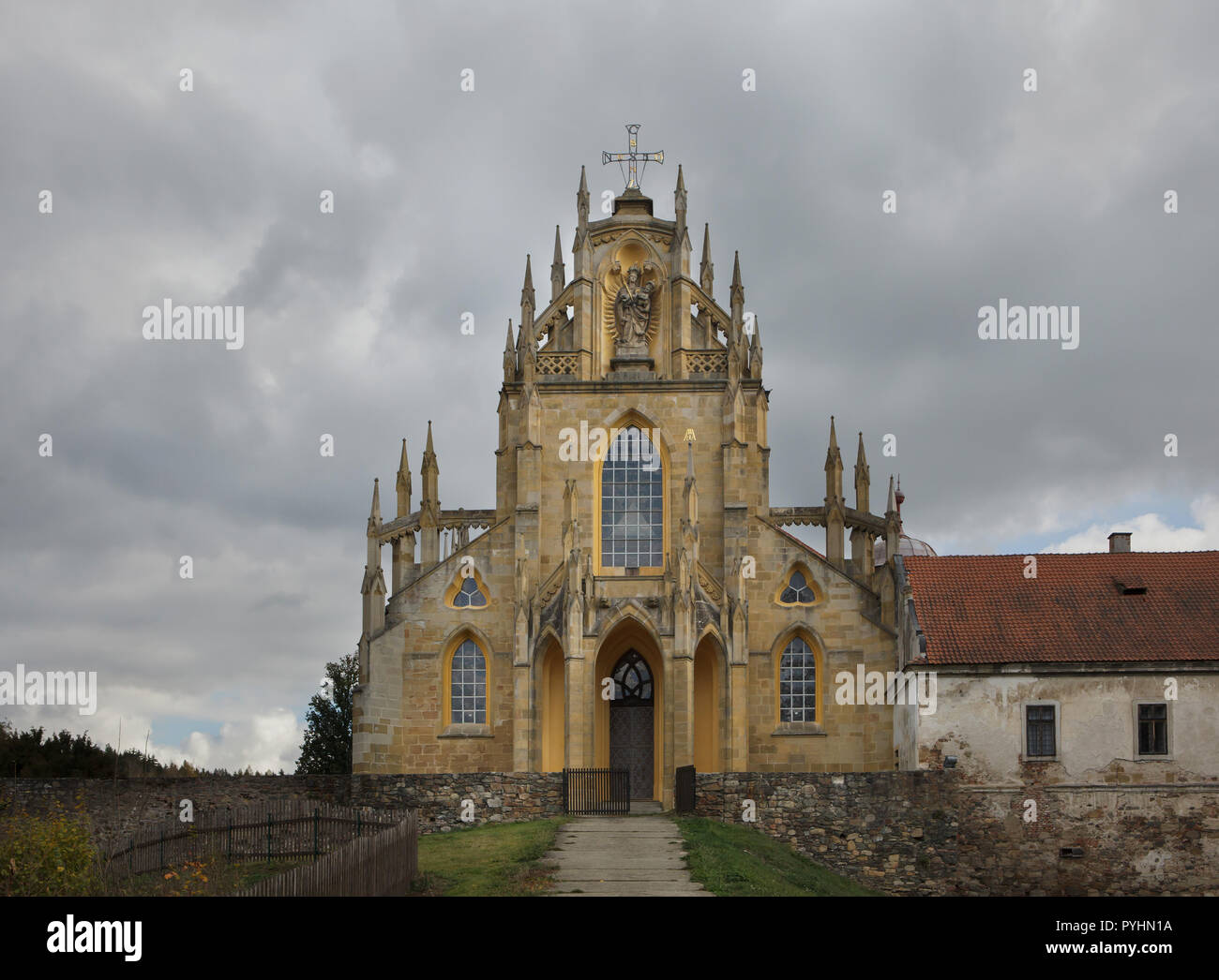 Klaster kladruby immagini e fotografie stock ad alta risoluzione - Alamy