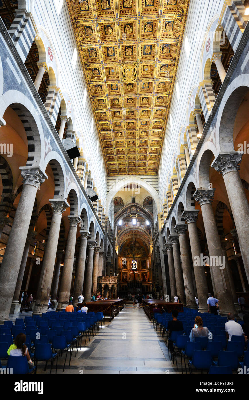 Interno del duomo di pisa immagini e fotografie stock ad alta ...