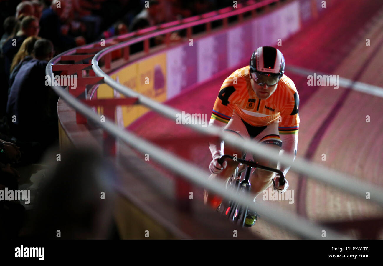 Robert Forstemann durante la 200m Flying Time Trial durante il giorno ...