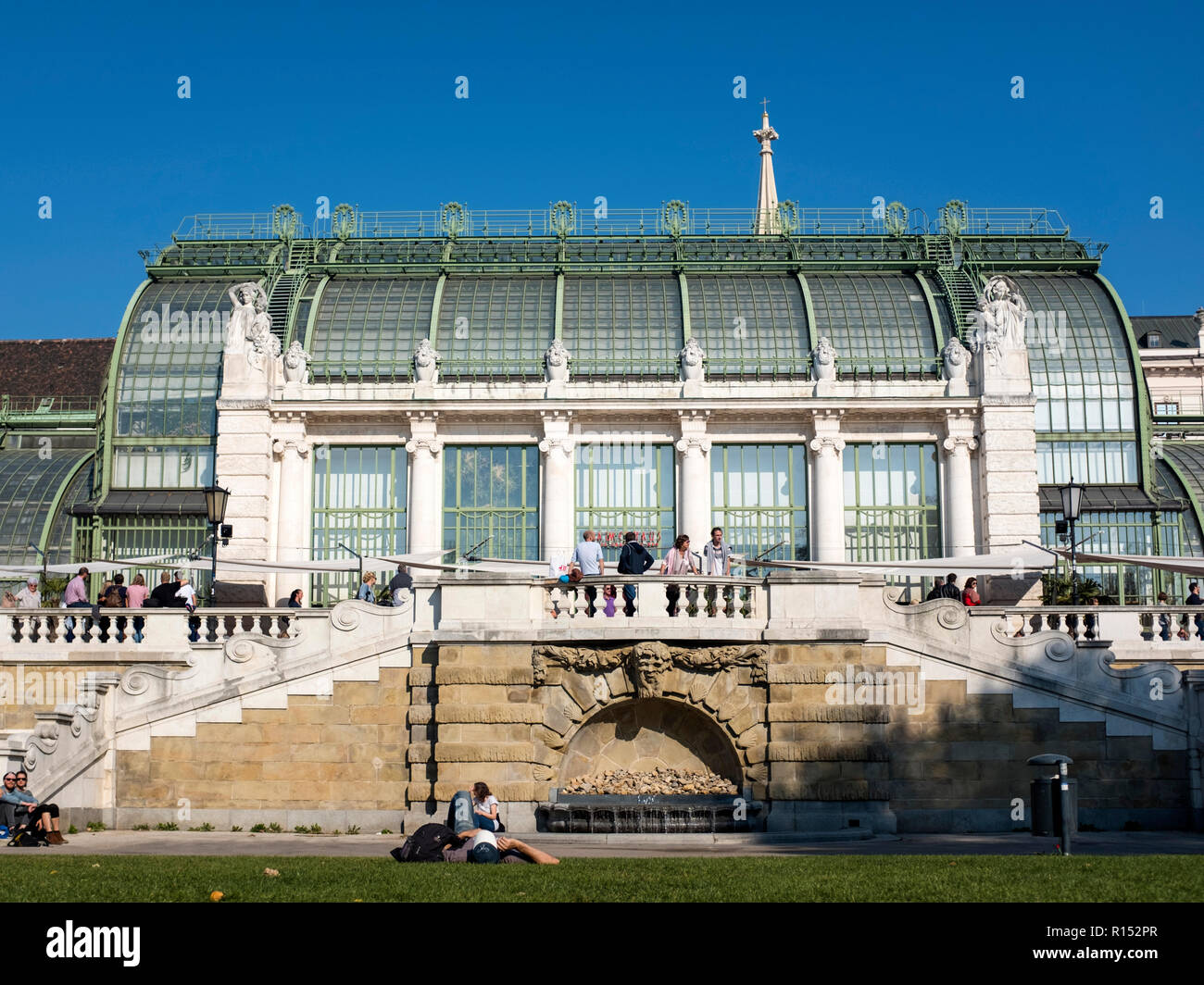 Palmenhaus wien immagini e fotografie stock ad alta risoluzione - Alamy