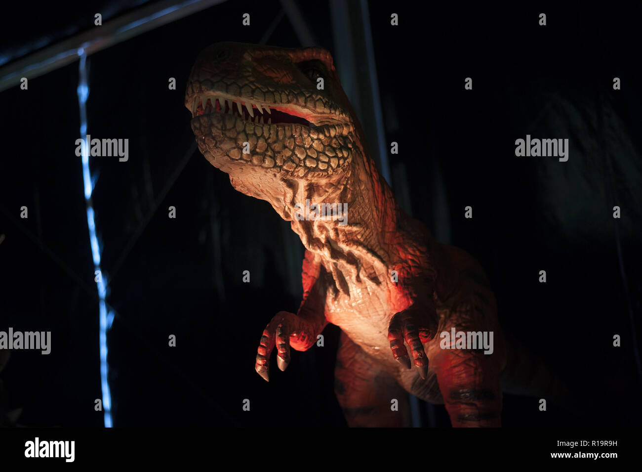 MALAGA, Spagna. Decimo Nov, 2018. Una replica di grandi dimensioni di ...