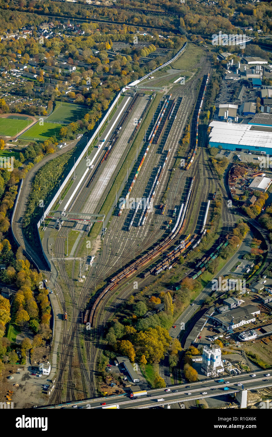 Vagoni ferroviari su binari db immagini e fotografie stock ad alta ...