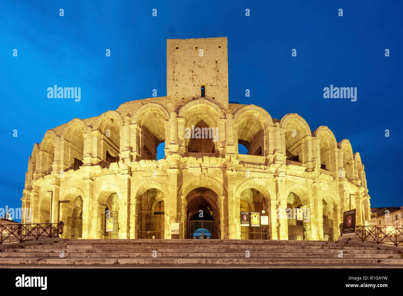 Teatro romano arles immagini e fotografie stock ad alta risoluzione - Alamy