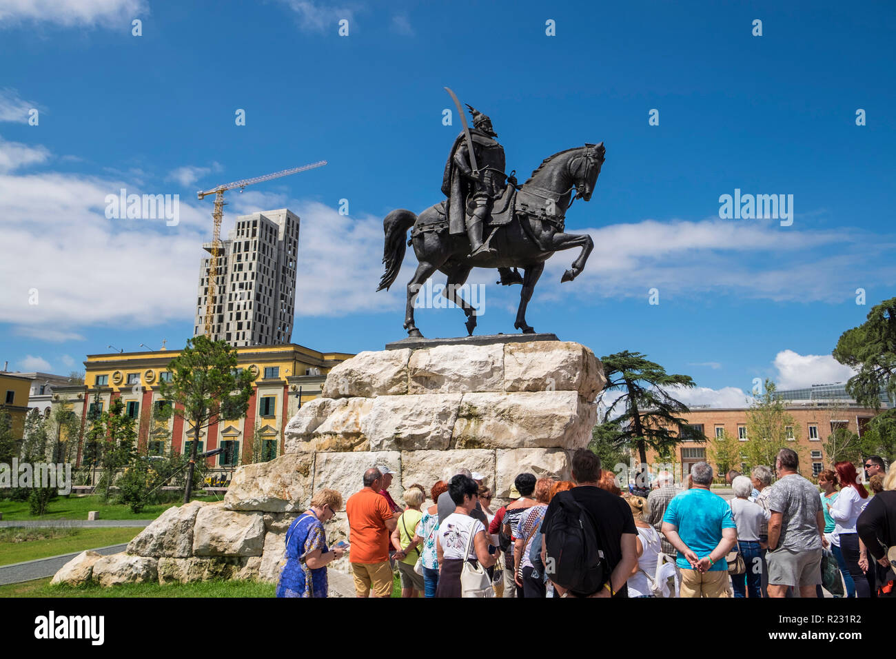 Piazza skanderberg immagini e fotografie stock ad alta risoluzione - Alamy