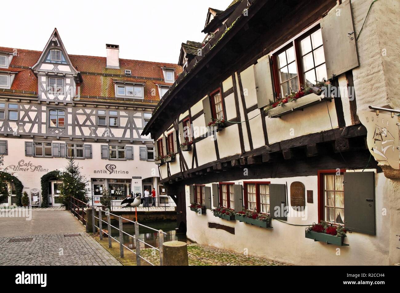Casa storta dell'hotel immagini e fotografie stock ad alta risoluzione ...