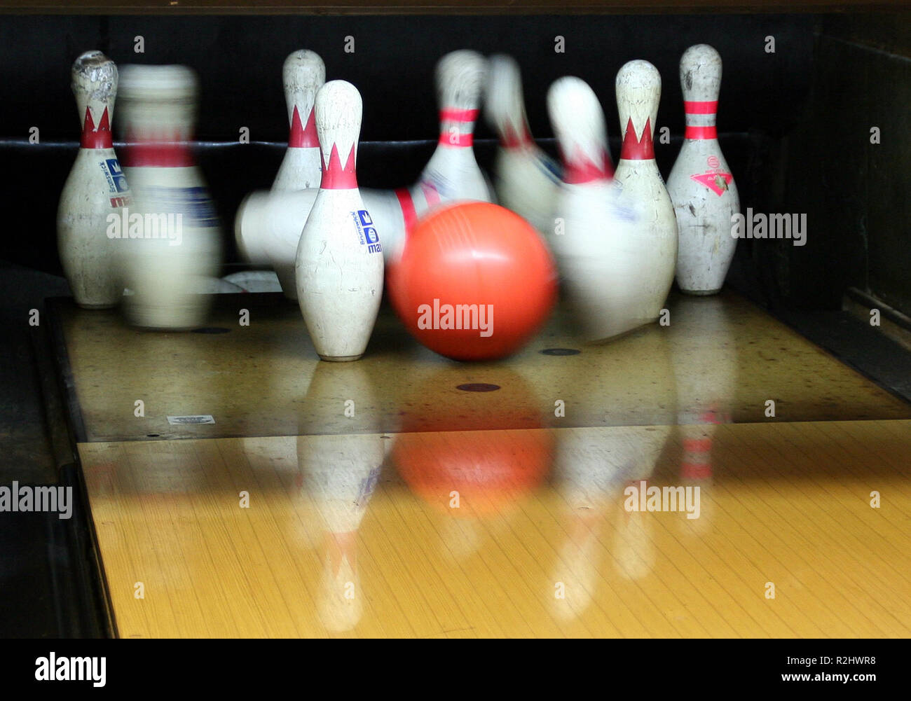 Birilli a nove birilli immagini e fotografie stock ad alta risoluzione ...