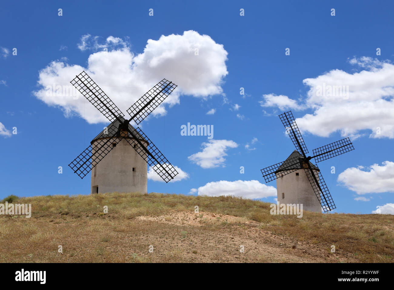 Mulino a vento fisso immagini e fotografie stock ad alta risoluzione ...
