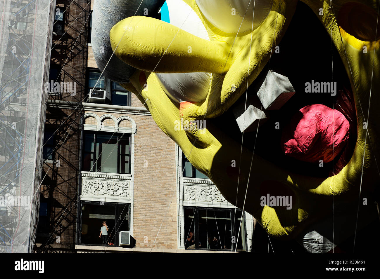 Spongebob squarepants balloon immagini e fotografie stock ad alta risoluzione - Alamy