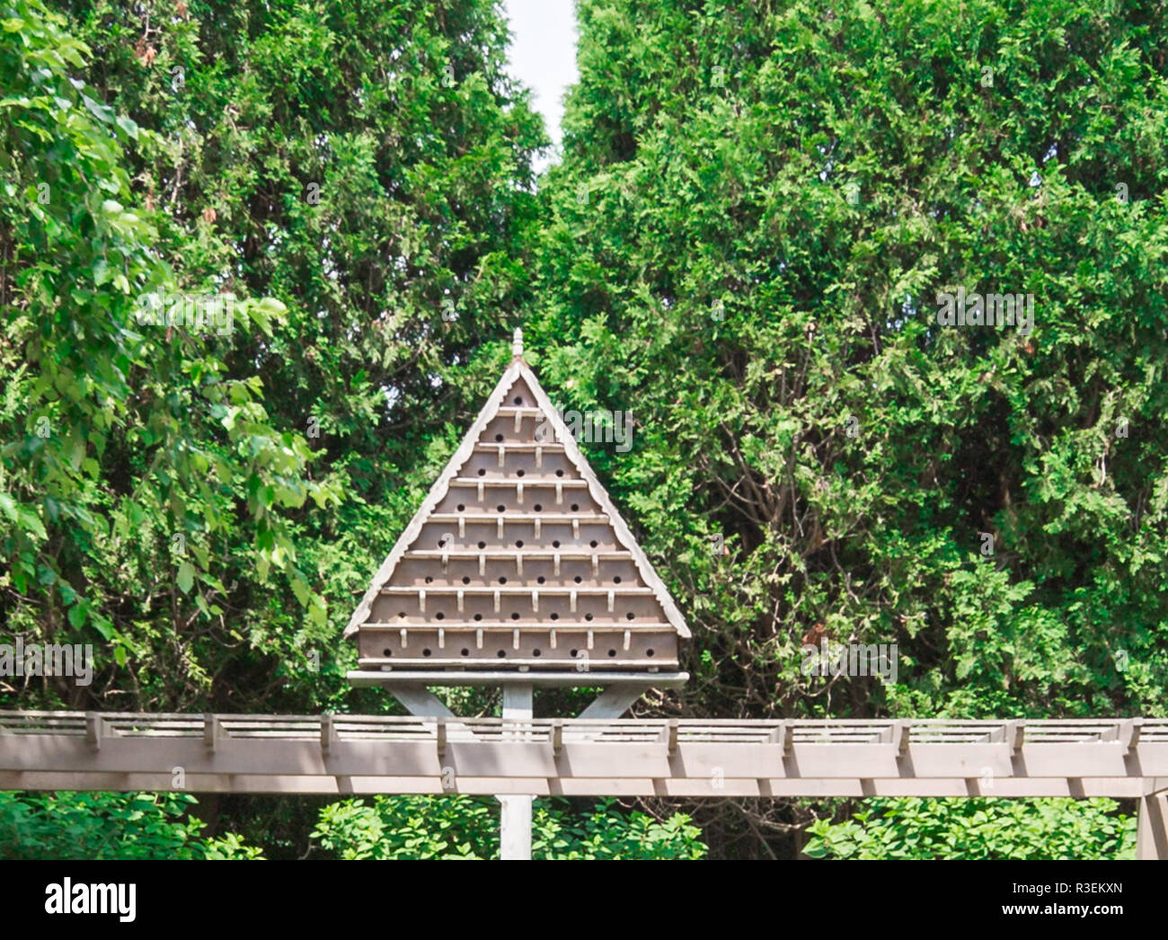 Costruzione a forma di triangolo immagini e fotografie stock ad alta ...