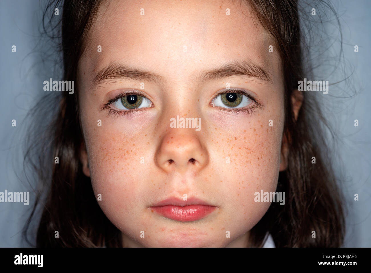 Ragazza dalla pelle pallida immagini e fotografie stock ad alta ...