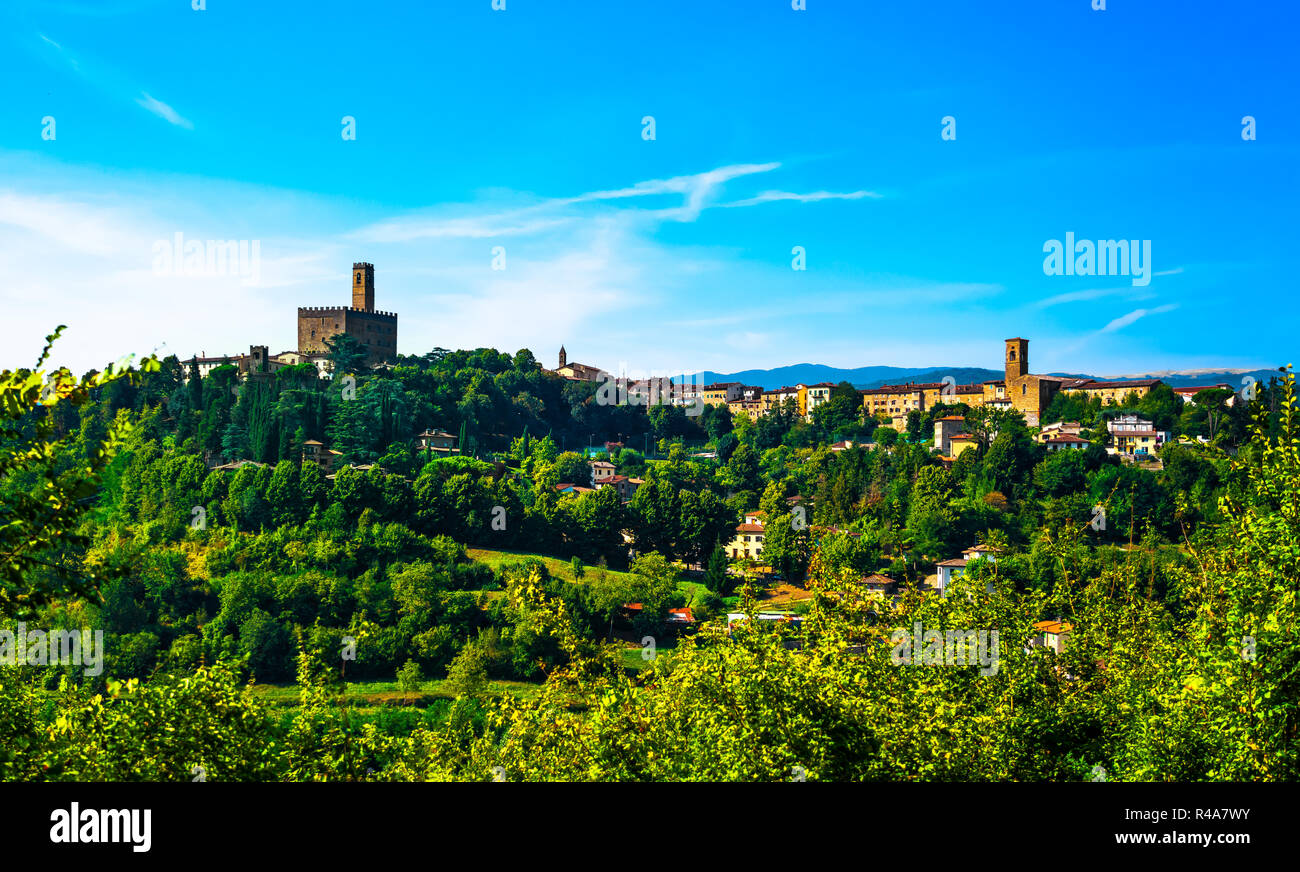 Poppi toscana immagini e fotografie stock ad alta risoluzione - Alamy