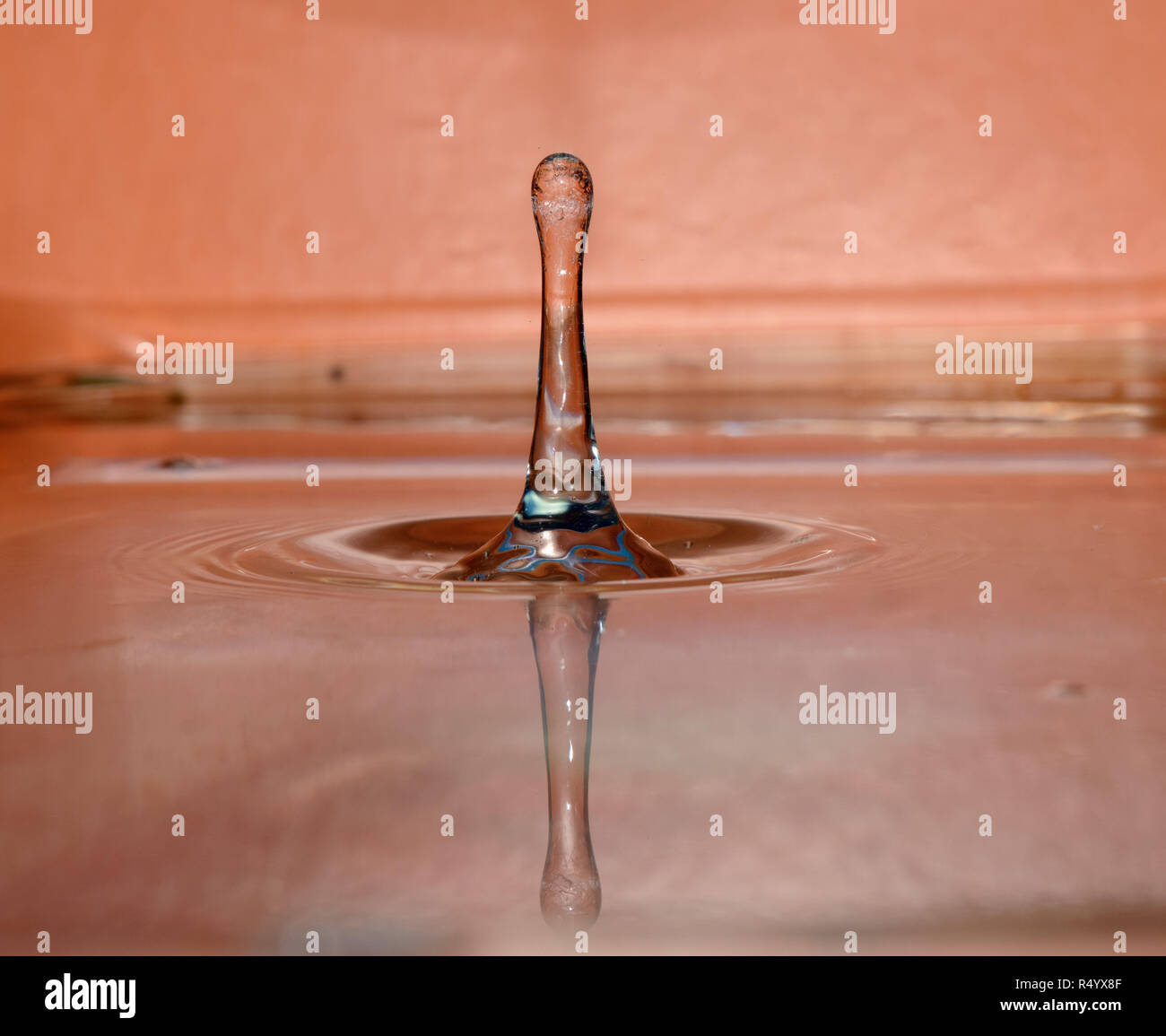 Magic drop immagini e fotografie stock ad alta risoluzione - Alamy