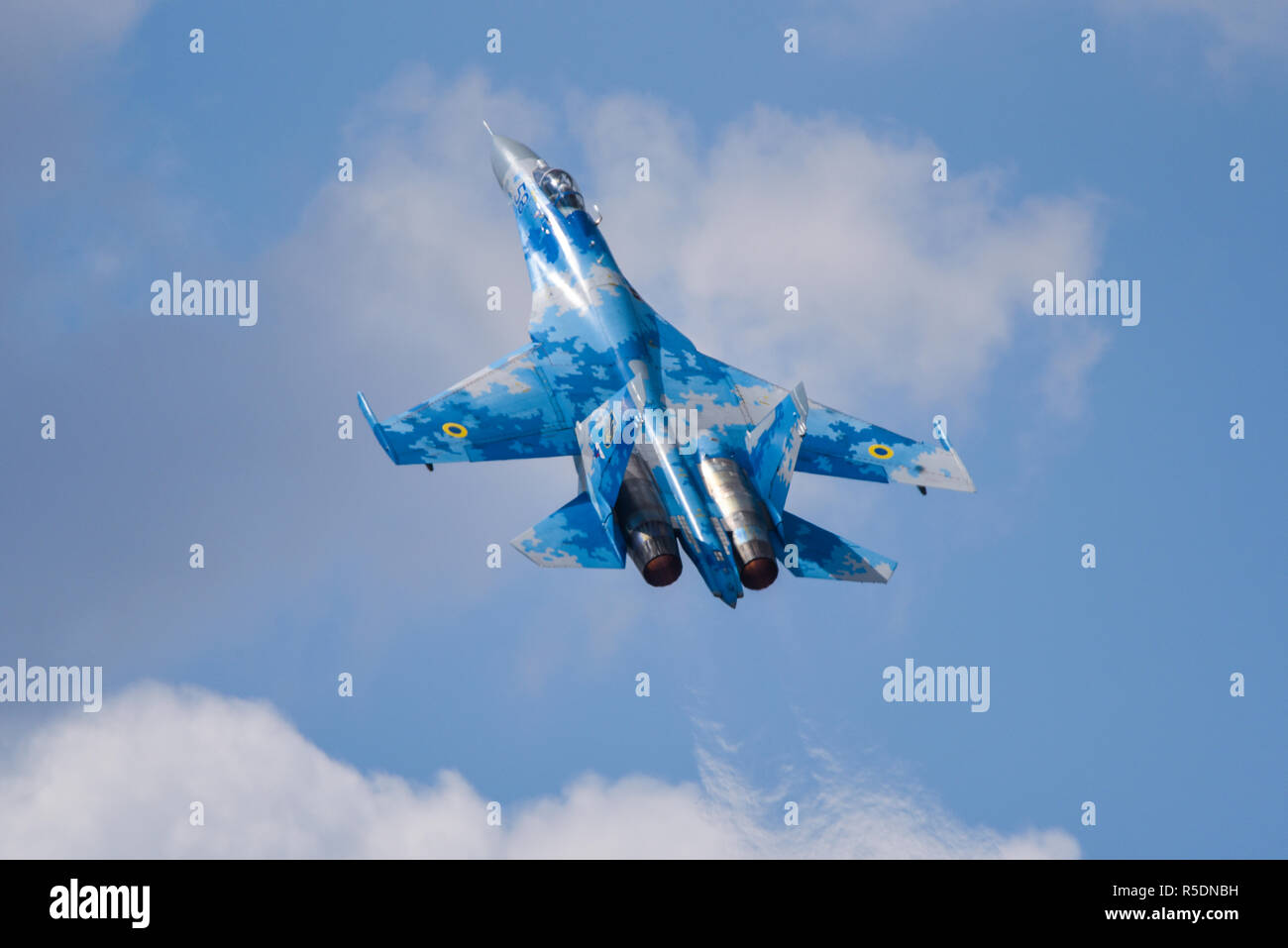 Ukrainian Air Force Sukhoi Su-27 Flanker jet da combattimento aereo ...