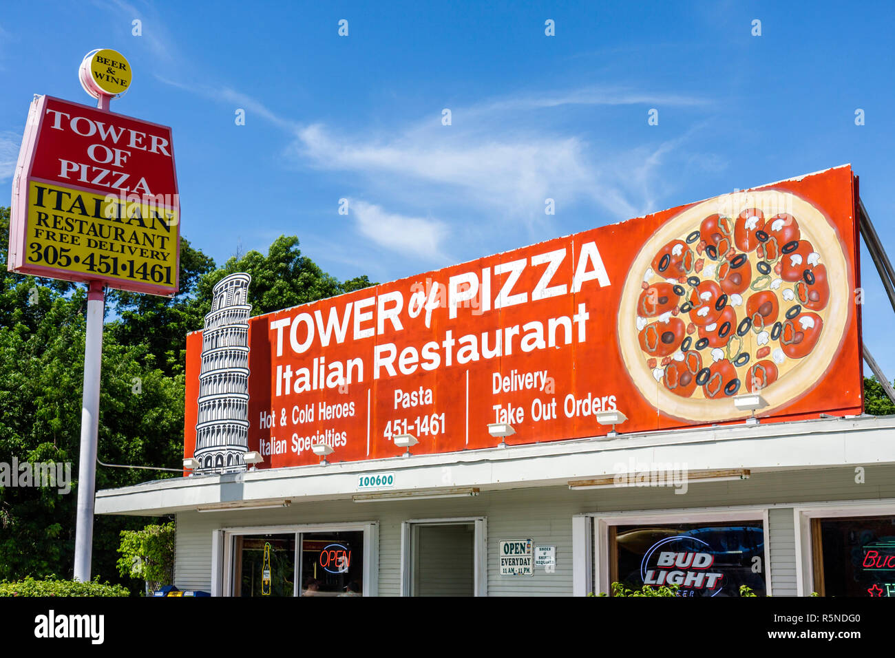 Pizza disegno immagini e fotografie stock ad alta risoluzione - Alamy