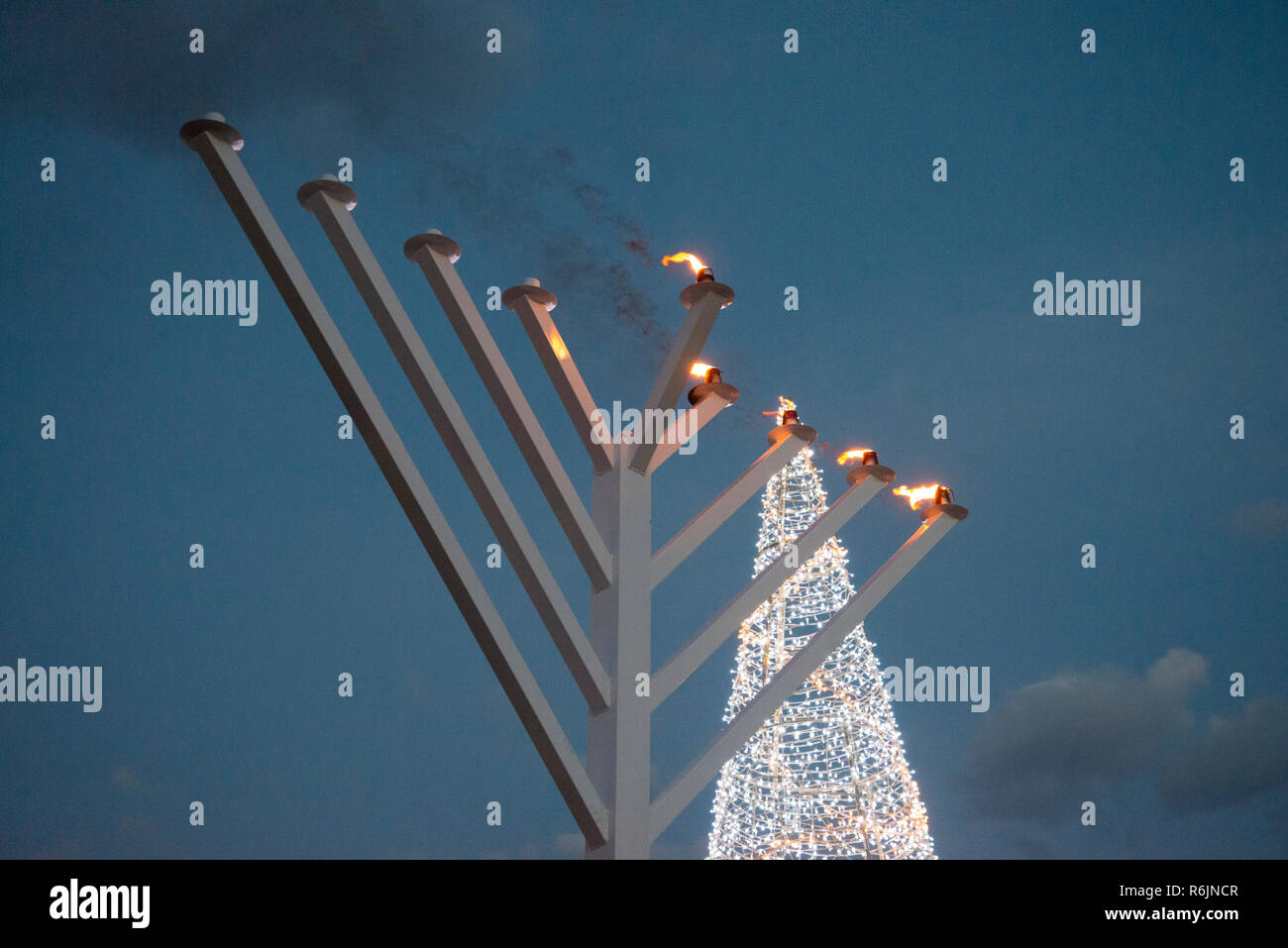 Albero della menorah immagini e fotografie stock ad alta risoluzione ...