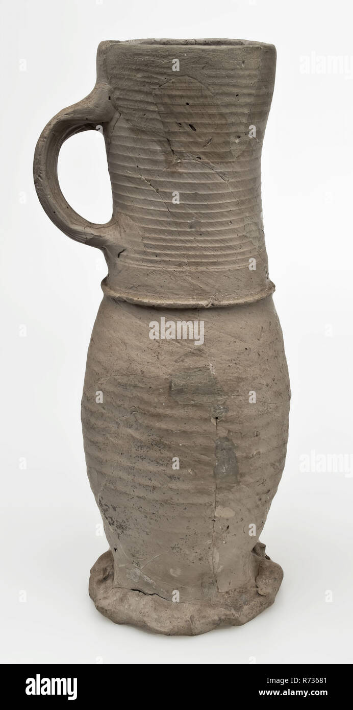 Storto pizzicato immagini e fotografie stock ad alta risoluzione - Alamy