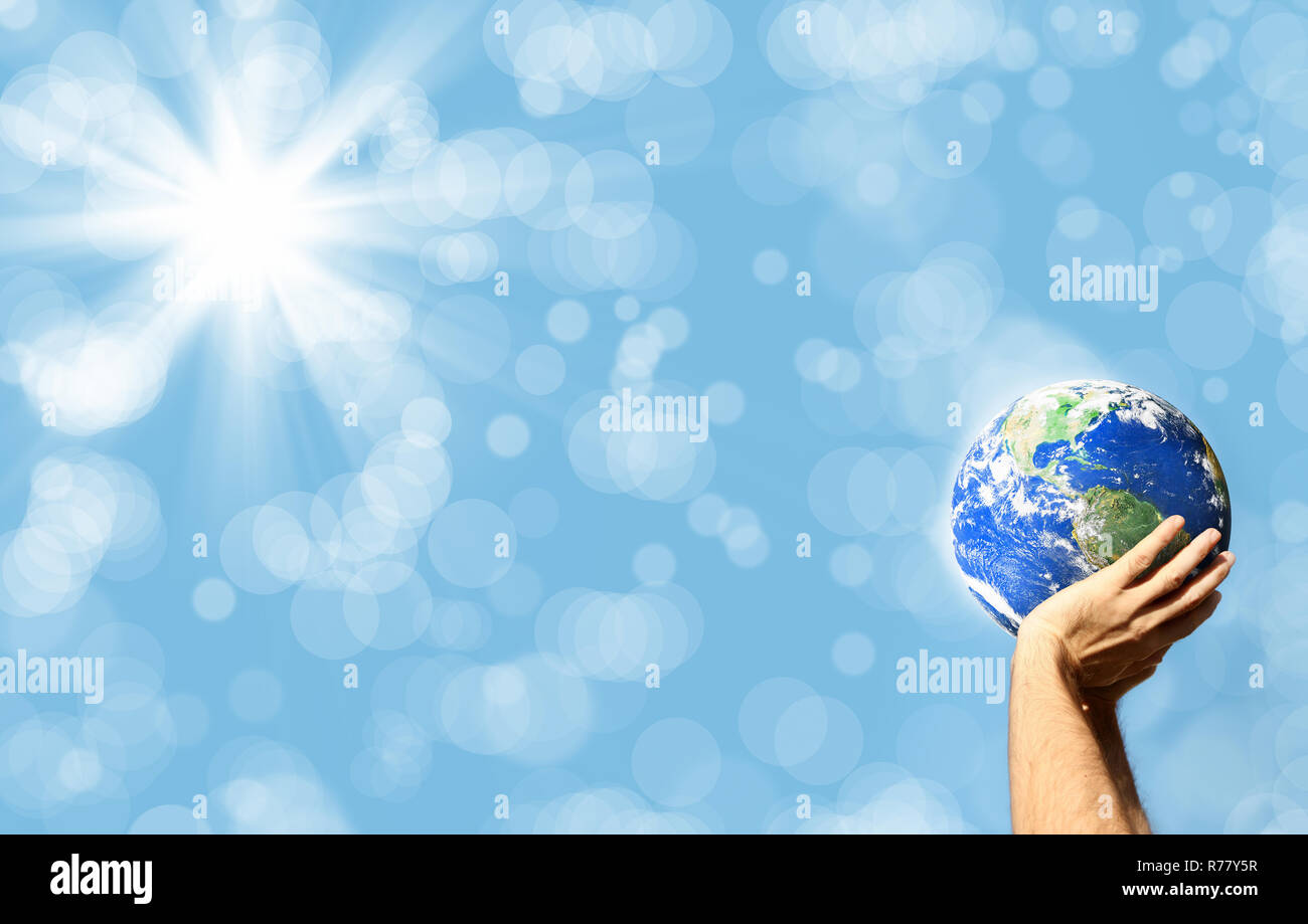 Mondo in mani immagini e fotografie stock ad alta risoluzione - Alamy