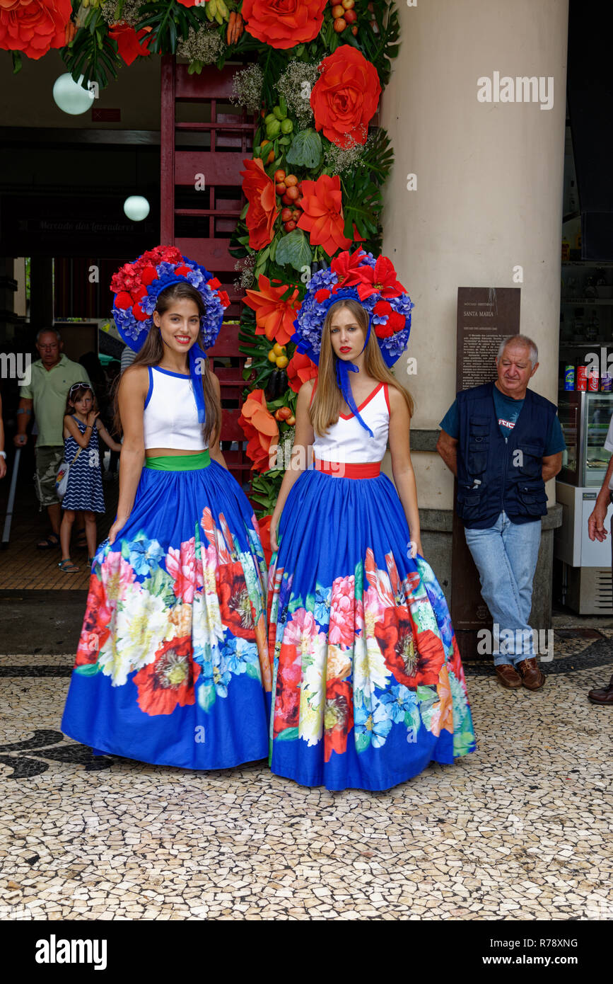 Costume di madeira immagini e fotografie stock ad alta risoluzione - Alamy