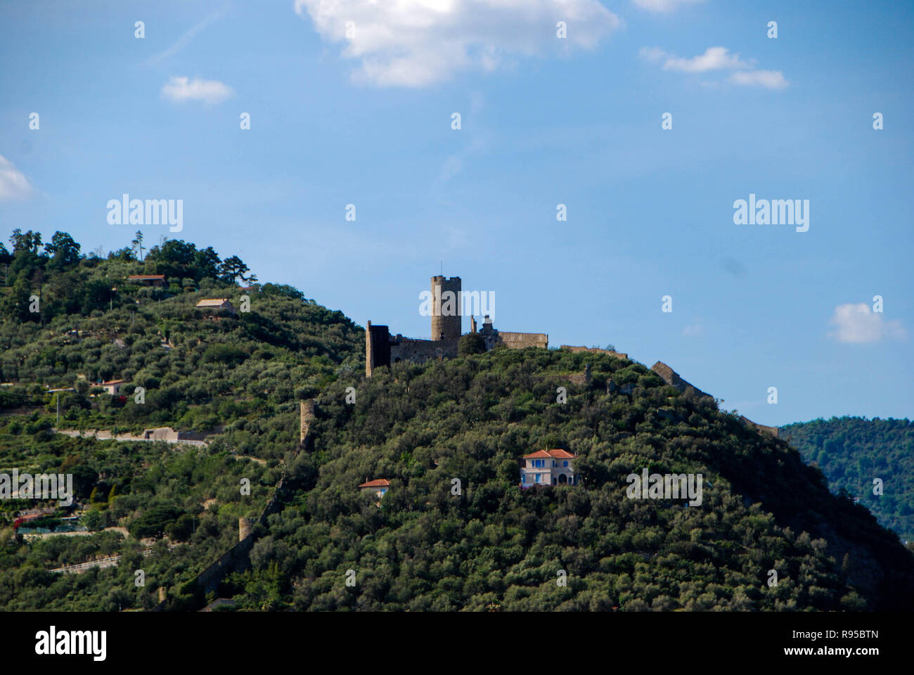 Castello di monte ursino immagini e fotografie stock ad alta ...