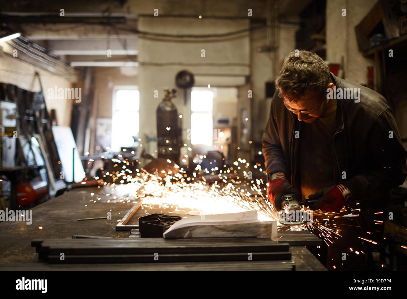 Maniscalco al lavoro immagini e fotografie stock ad alta risoluzione ...