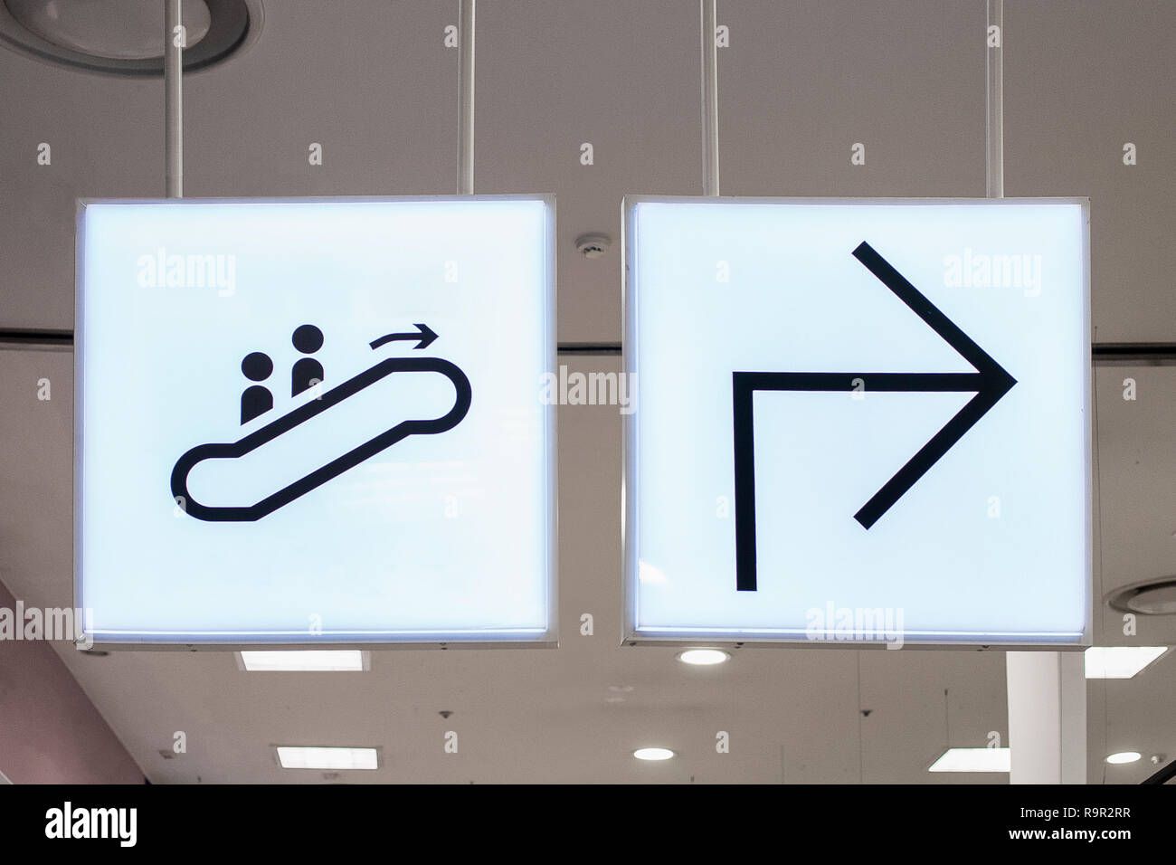 Progettazione di scale mobili immagini e fotografie stock ad alta ...