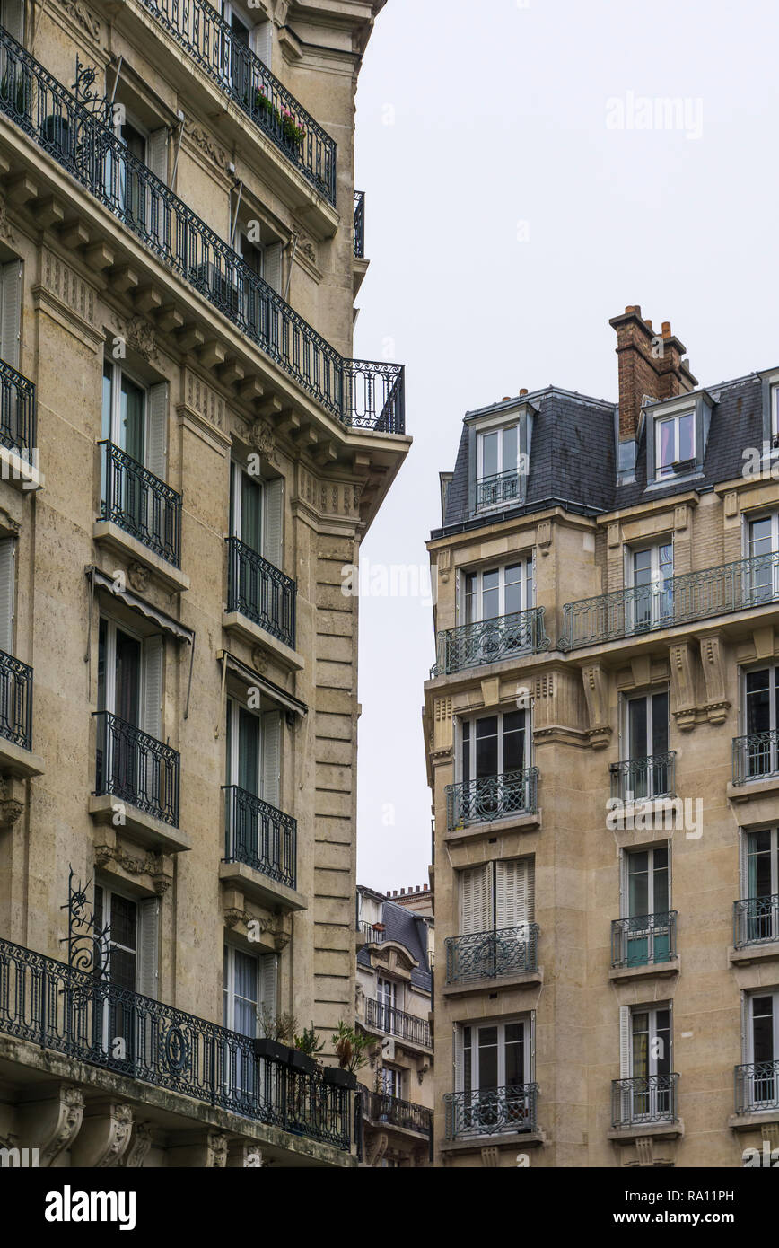 Parigi strade immagini e fotografie stock ad alta risoluzione - Alamy