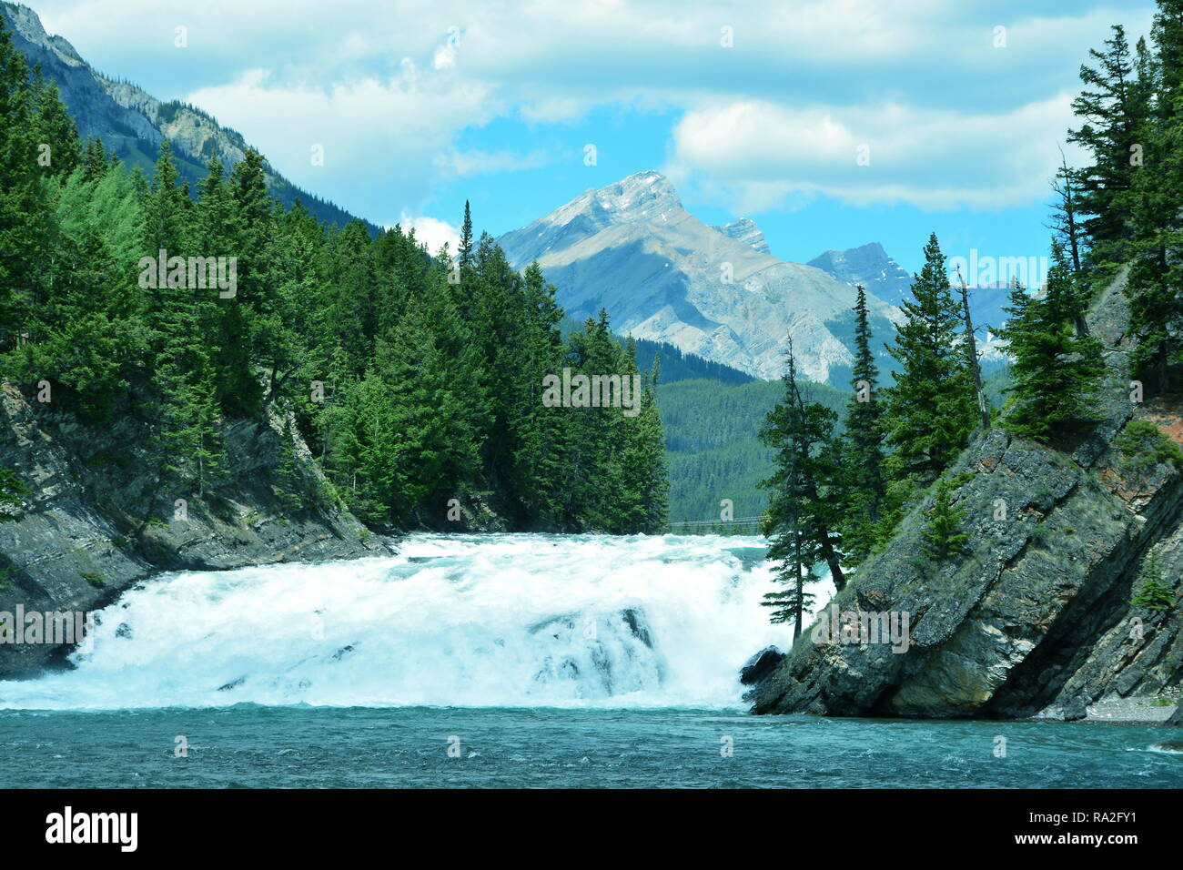 Cascate del canada immagini e fotografie stock ad alta risoluzione - Alamy