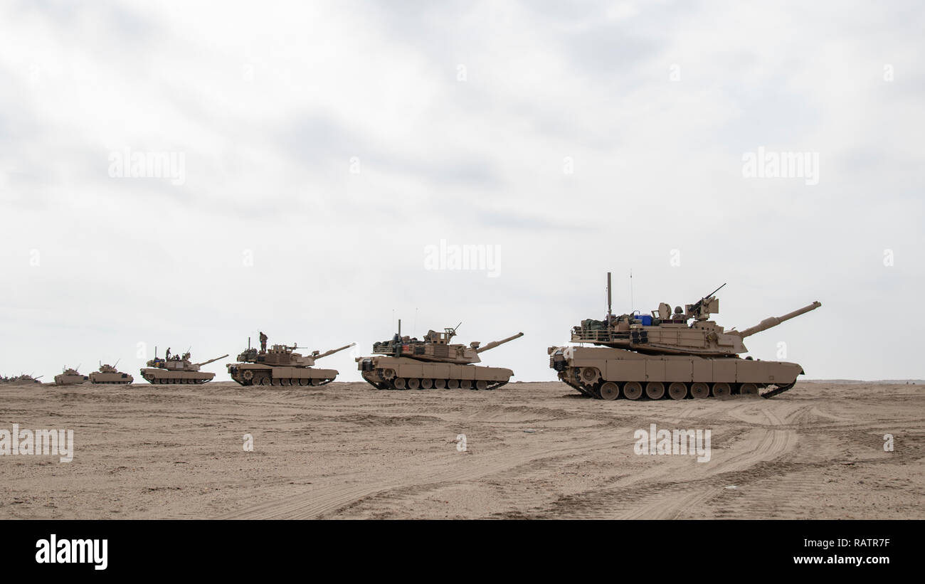 M1 abrams tanks immagini e fotografie stock ad alta risoluzione - Alamy