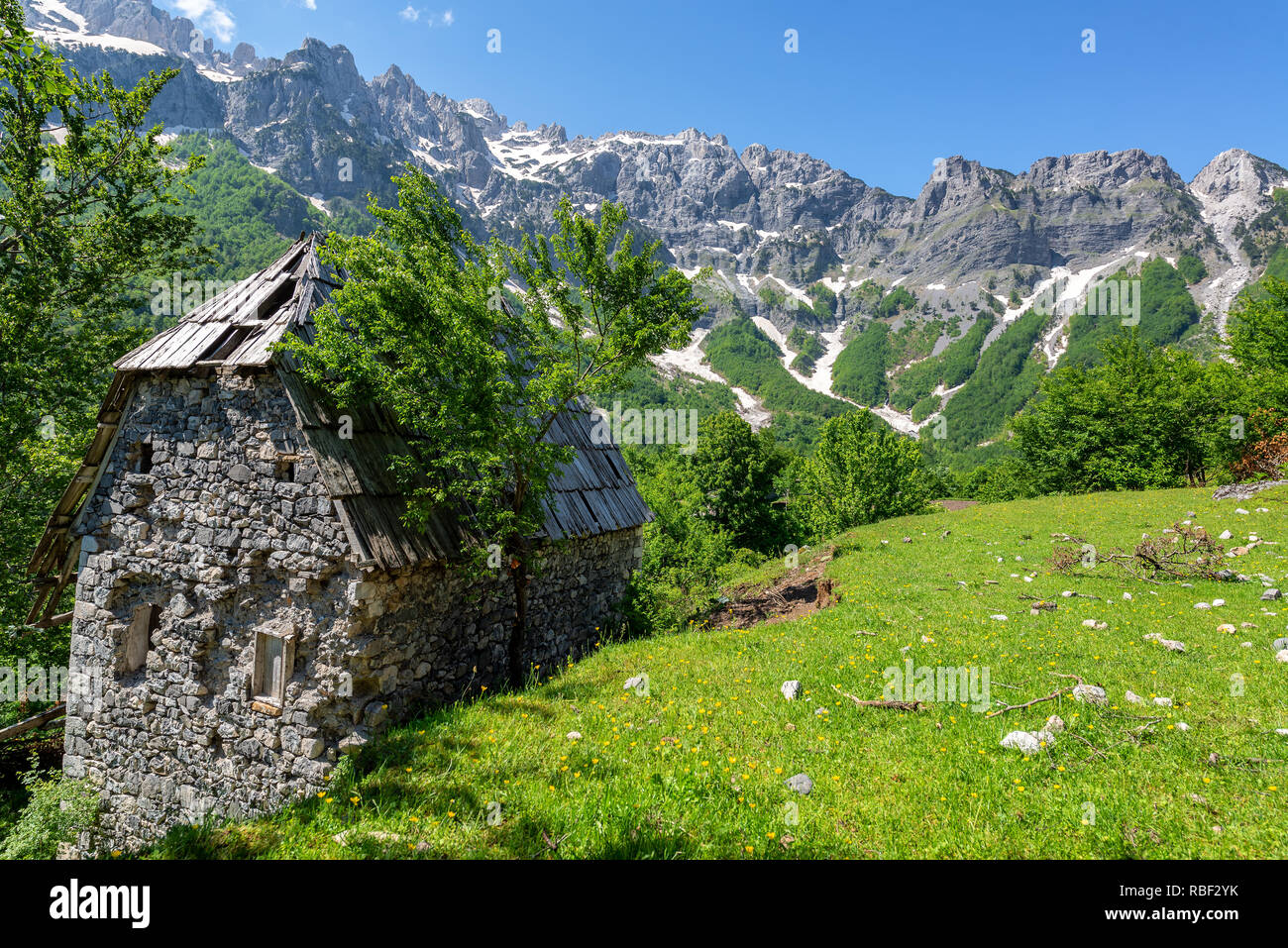 Valbona albania immagini e fotografie stock ad alta risoluzione - Alamy