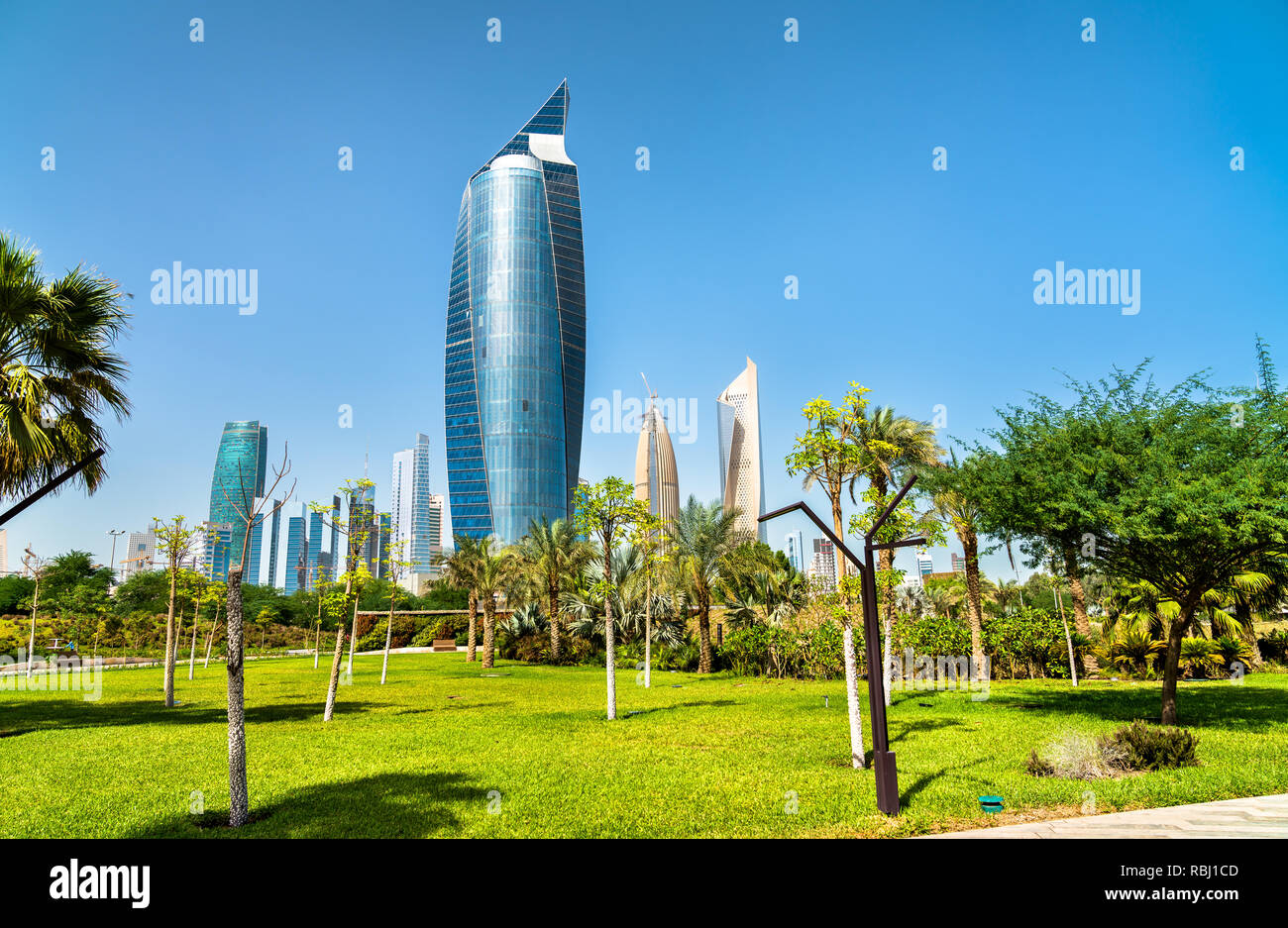 Kuwait city al shaheed park immagini e fotografie stock ad alta ...