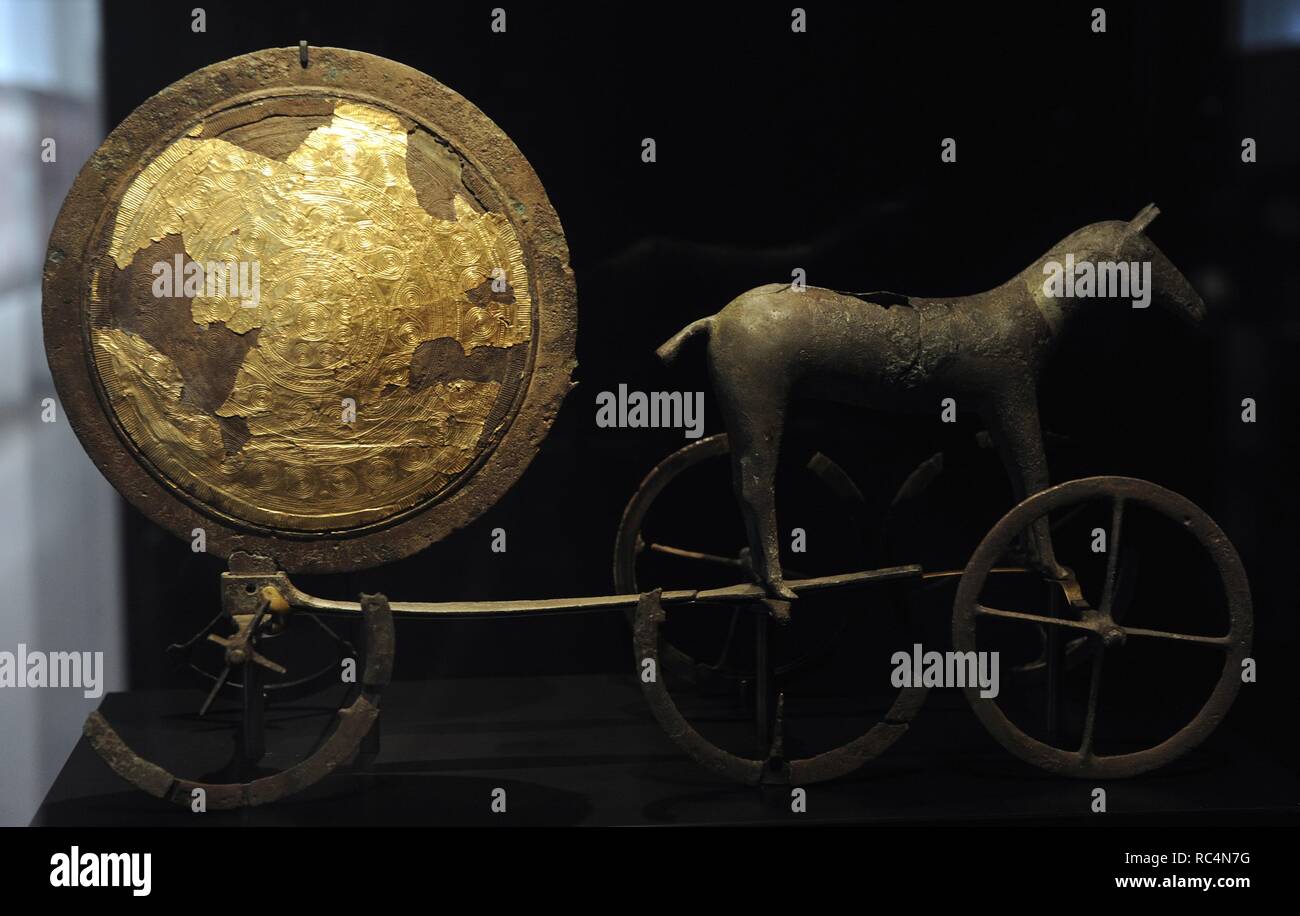 La preistoria. Il Trundholm carro del sole. Prima età del bronzo. C ...