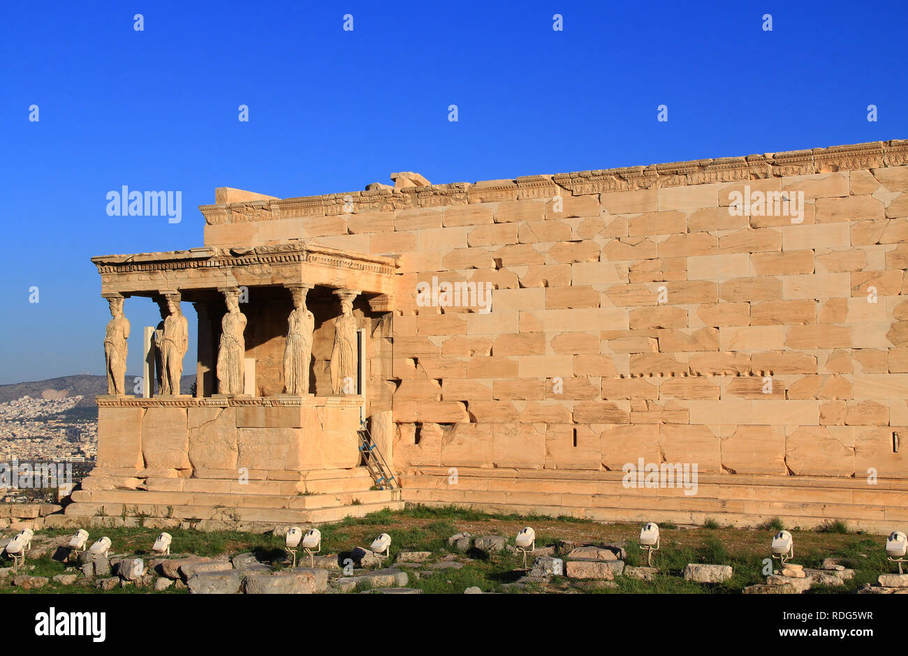 Statue greche classiche immagini e fotografie stock ad alta risoluzione ...