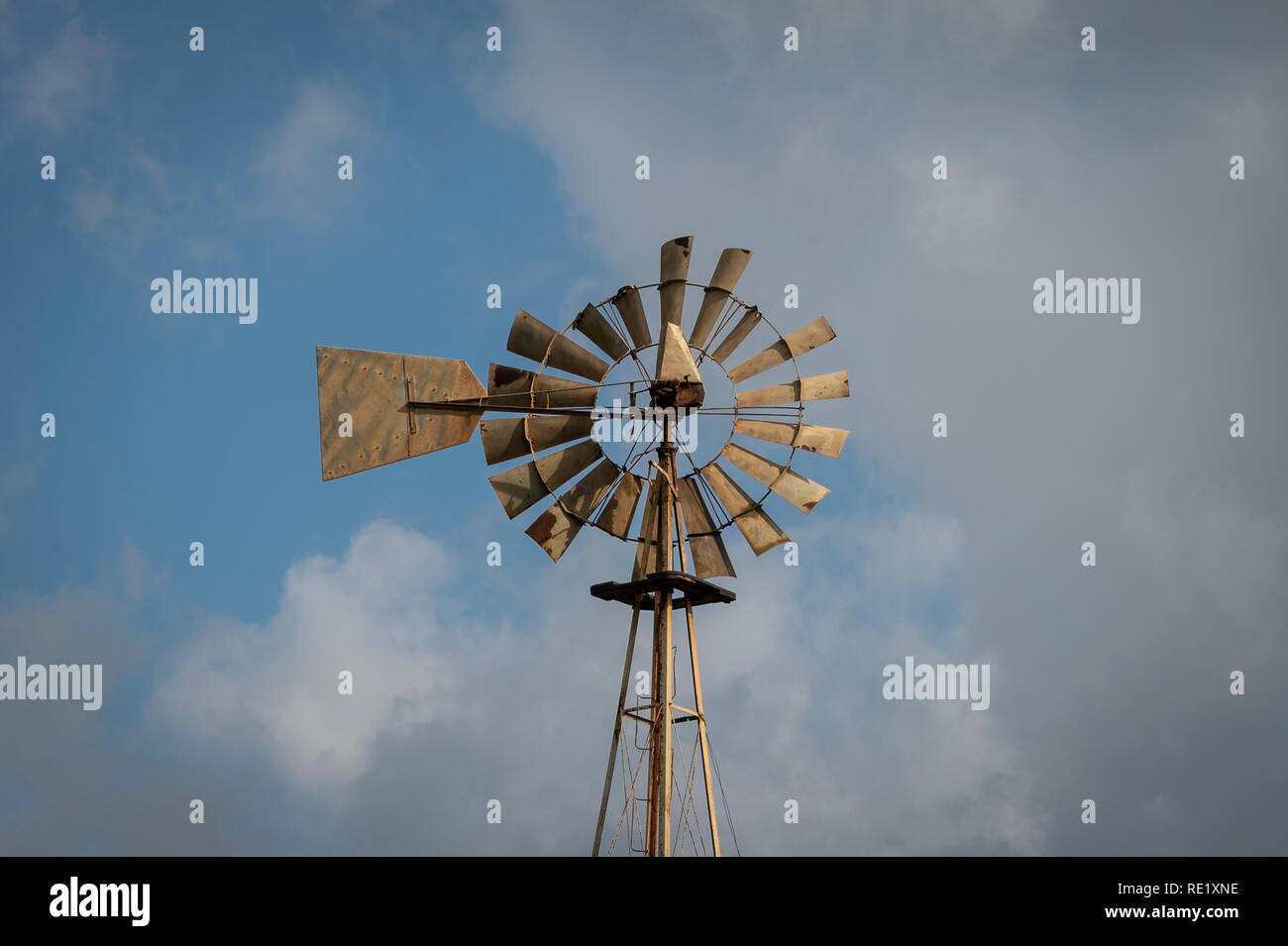 Banderuola del vento immagini e fotografie stock ad alta risoluzione ...