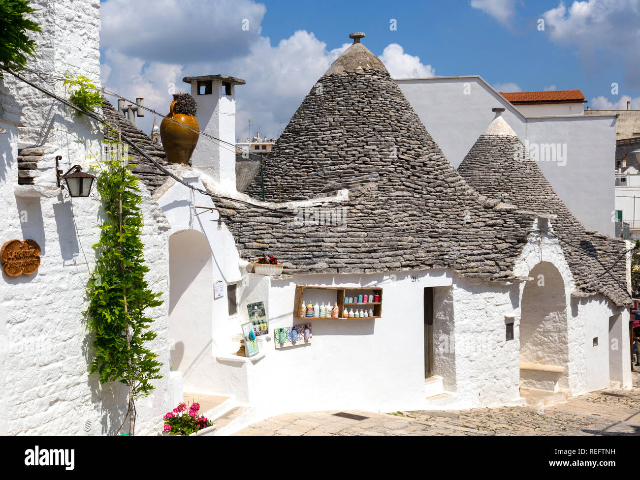 Alberobello trulli houses old puglia immagini e fotografie stock ad ...
