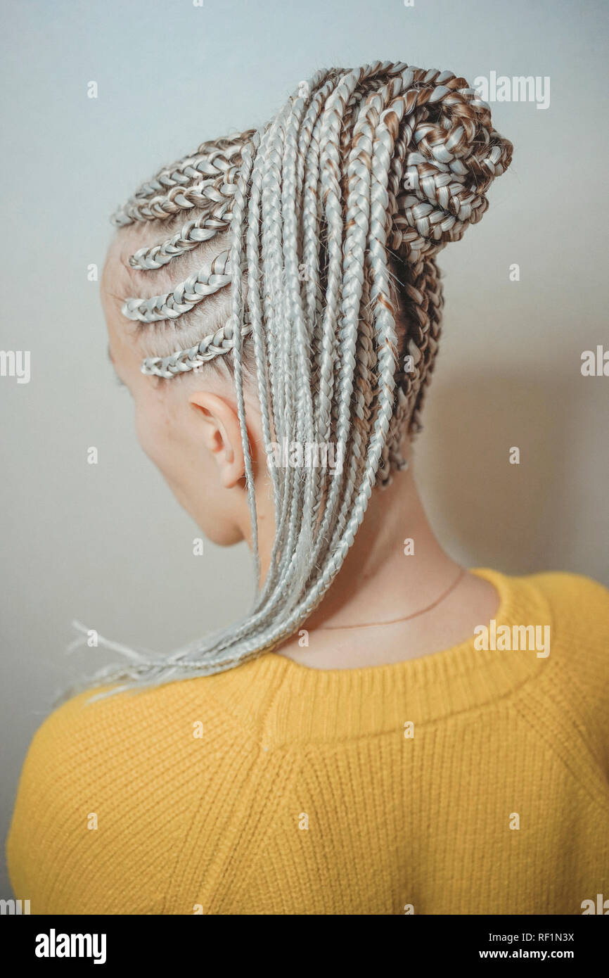 Con trecce immagini e fotografie stock ad alta risoluzione - Alamy