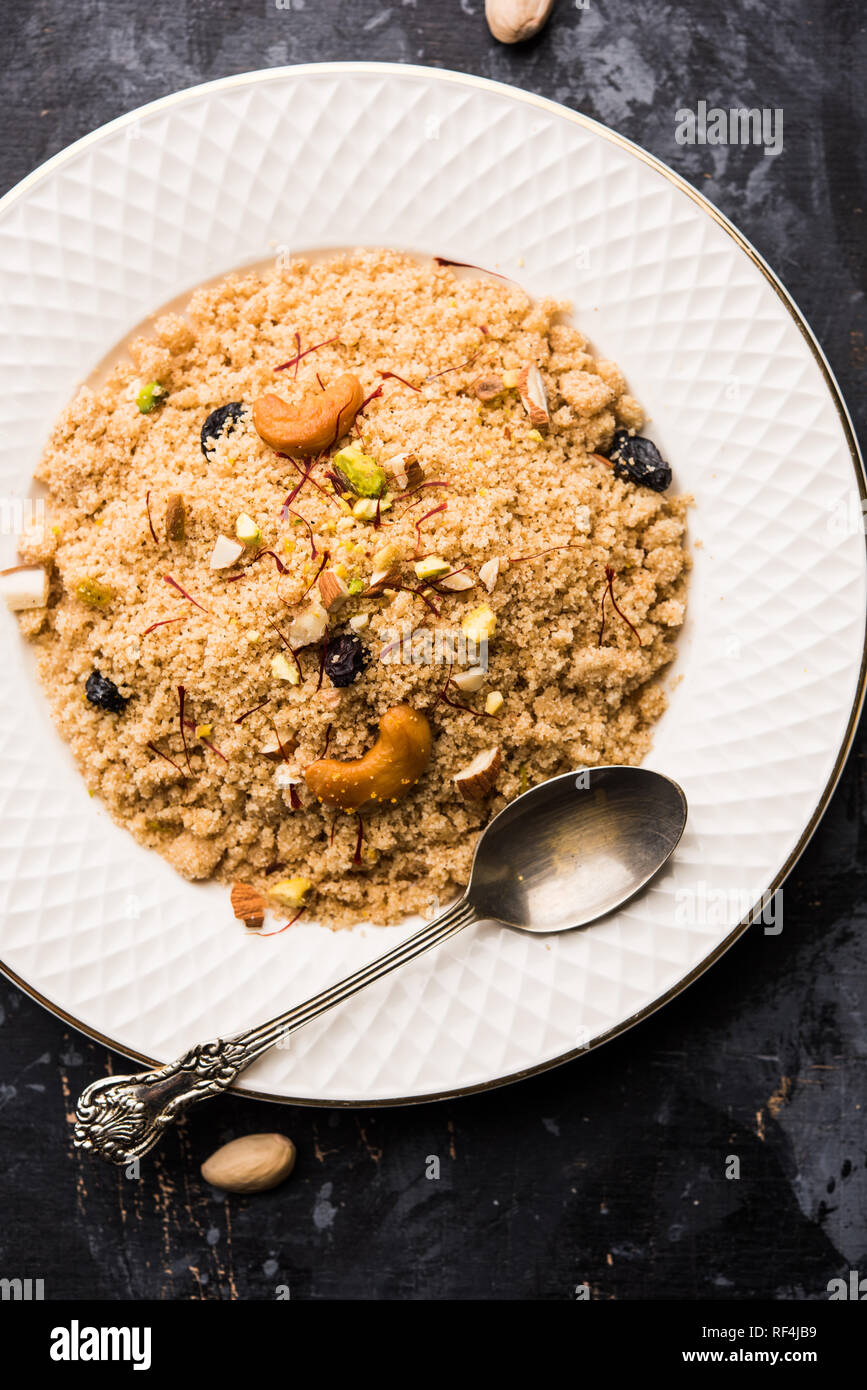La semola Halwa / Sooji Halva ka o dolce Rava Sheera o shira - festival ...