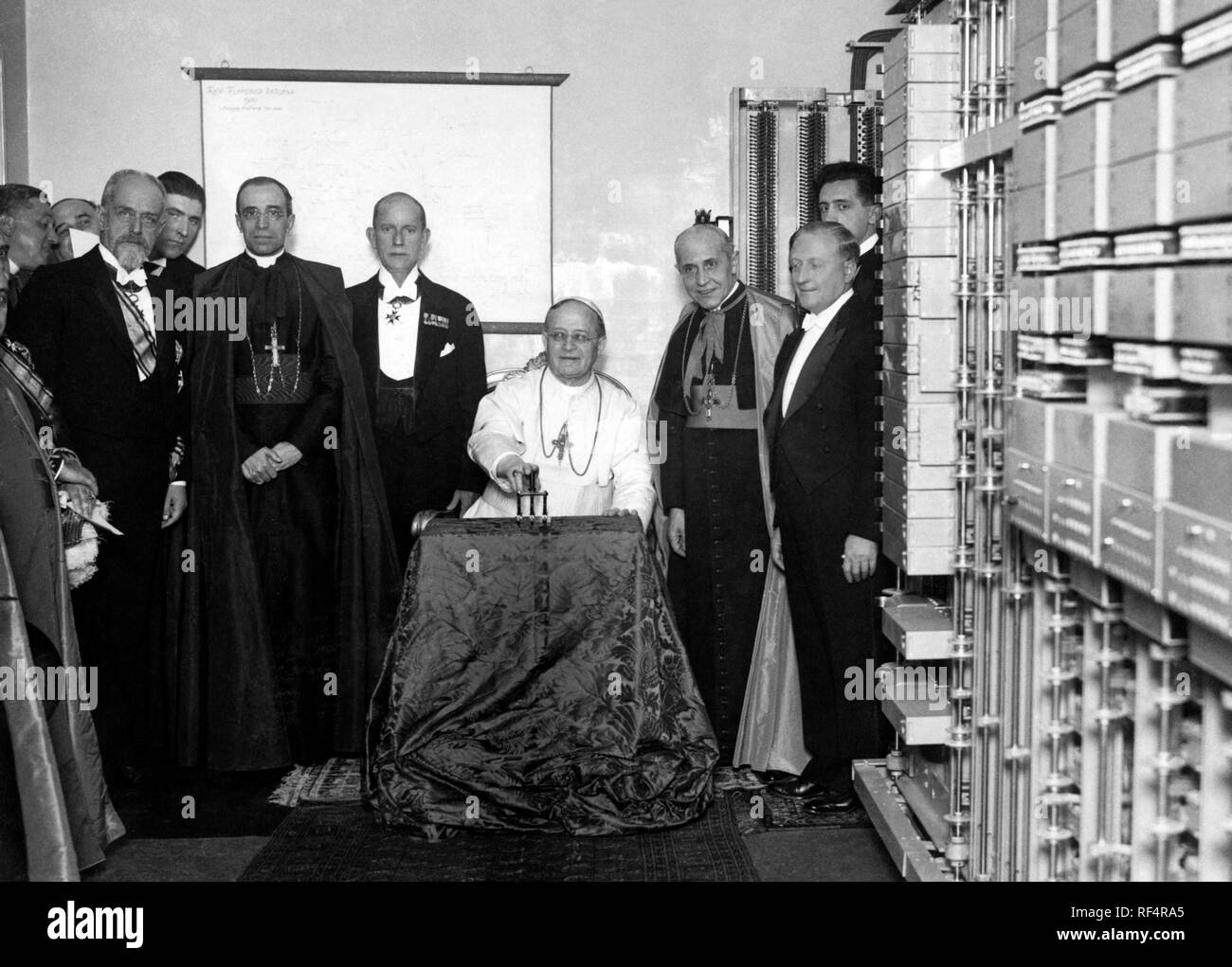 Papa pio xi immagini e fotografie stock ad alta risoluzione - Alamy