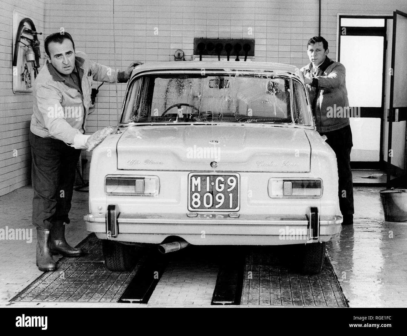 Autolavaggio anni '70 immagini e fotografie stock ad alta risoluzione ...