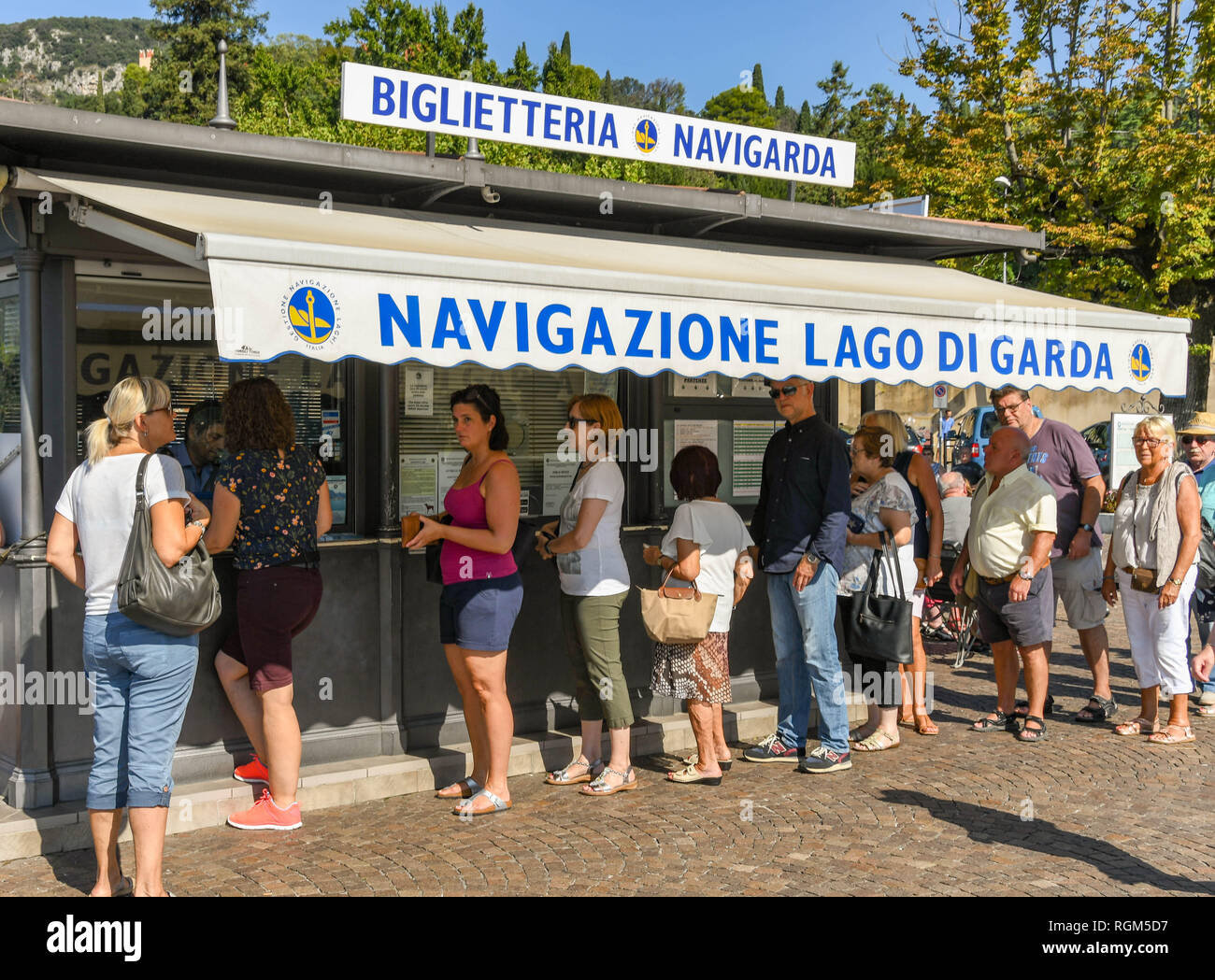 Traghetti per lago di garda immagini e fotografie stock ad alta ...